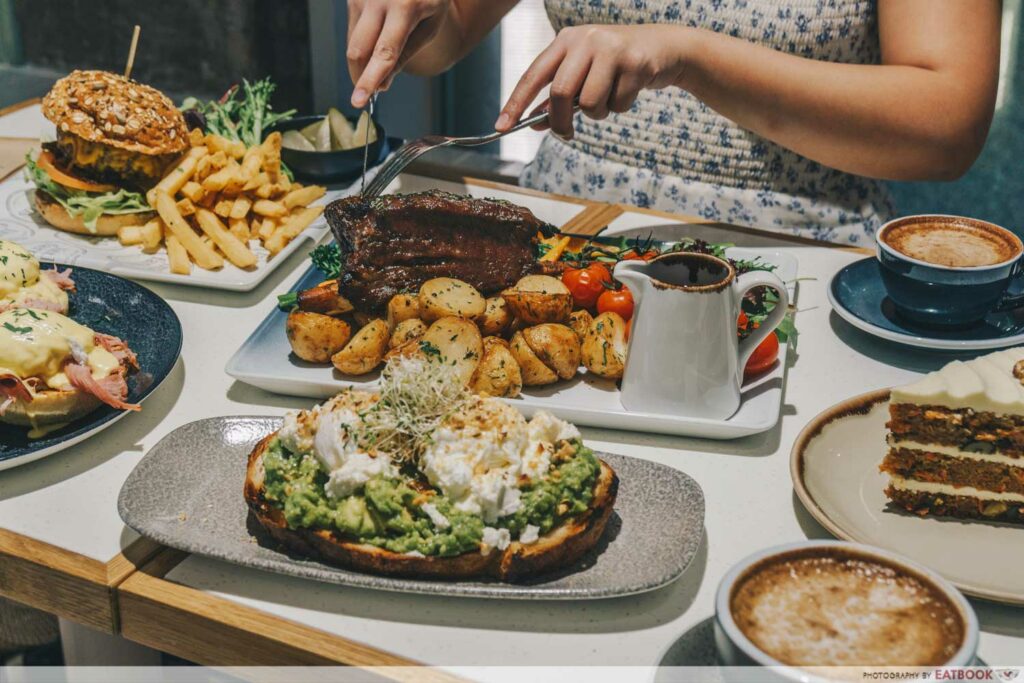 Little Farms Café Review: Hidden Cafe In A Supermarket With XXL Avocado ...