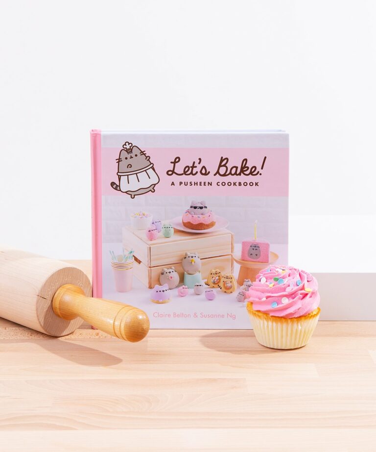 This New Pusheen Cookbook Lets You Bake Cute Treats At Home