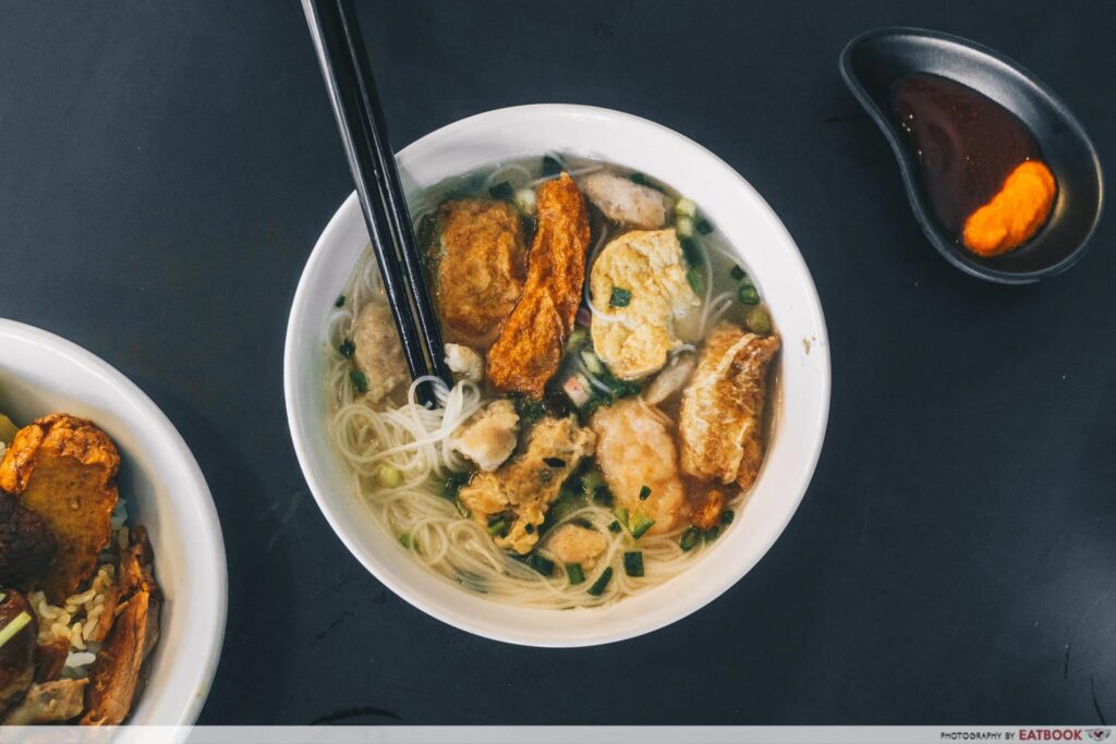 Nic & Tom Eatery Review: Seafood Cheese Bee Hoon, Pork Trotter Rice And ...