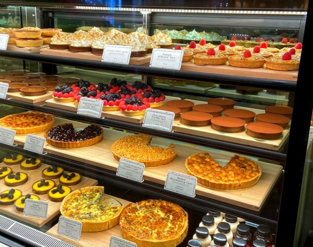Drips Bakery Café: Heritage Tart And Cake Store Has New Outlet At Ngee ...