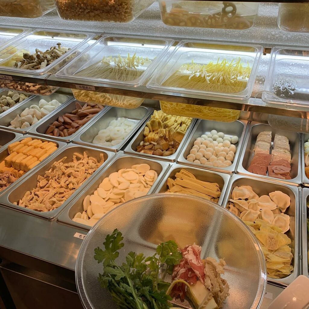 Yang Guo Fu: China's Largest Mala Tang Chain To Open Outlets In Singapore