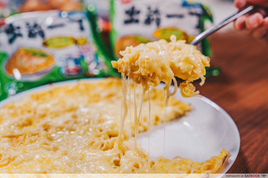 5 Ways To Zhng Up Your Instant Noodles With Just Luncheon Meat ...