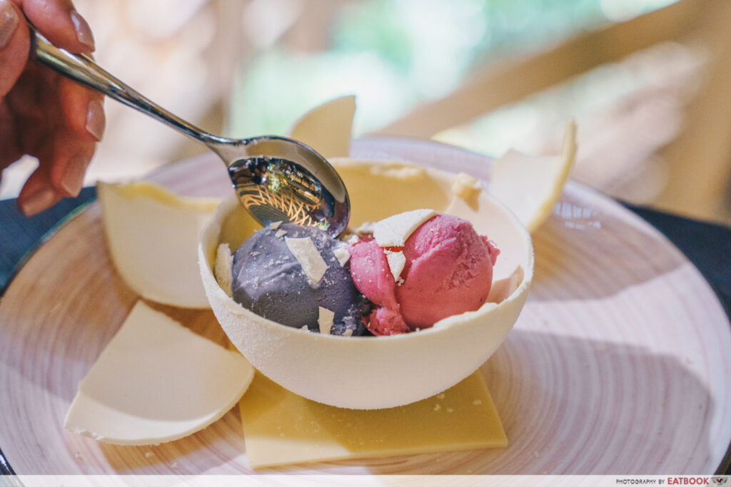 Atrium Lounge High Tea Review: Enjoy Wagyu Sliders, Japanese Desserts ...