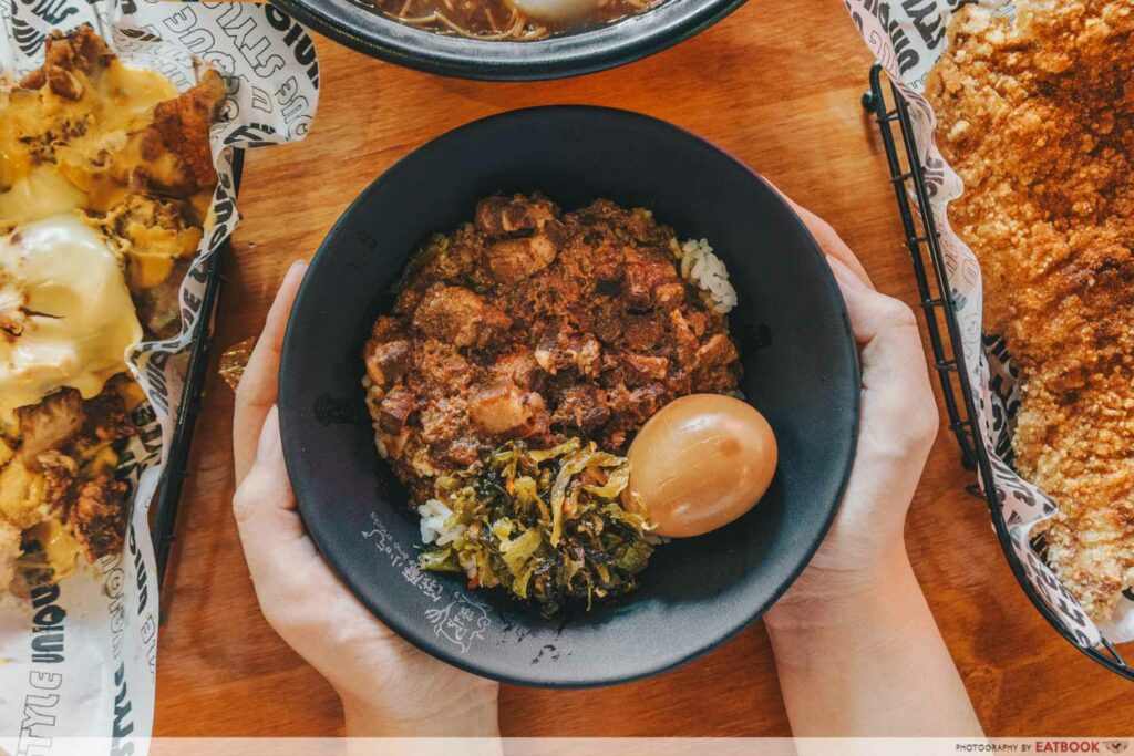 Emo Snacks Review: Taiwanese XXXL Chicken Chop And Abalone Mee Sua At ...