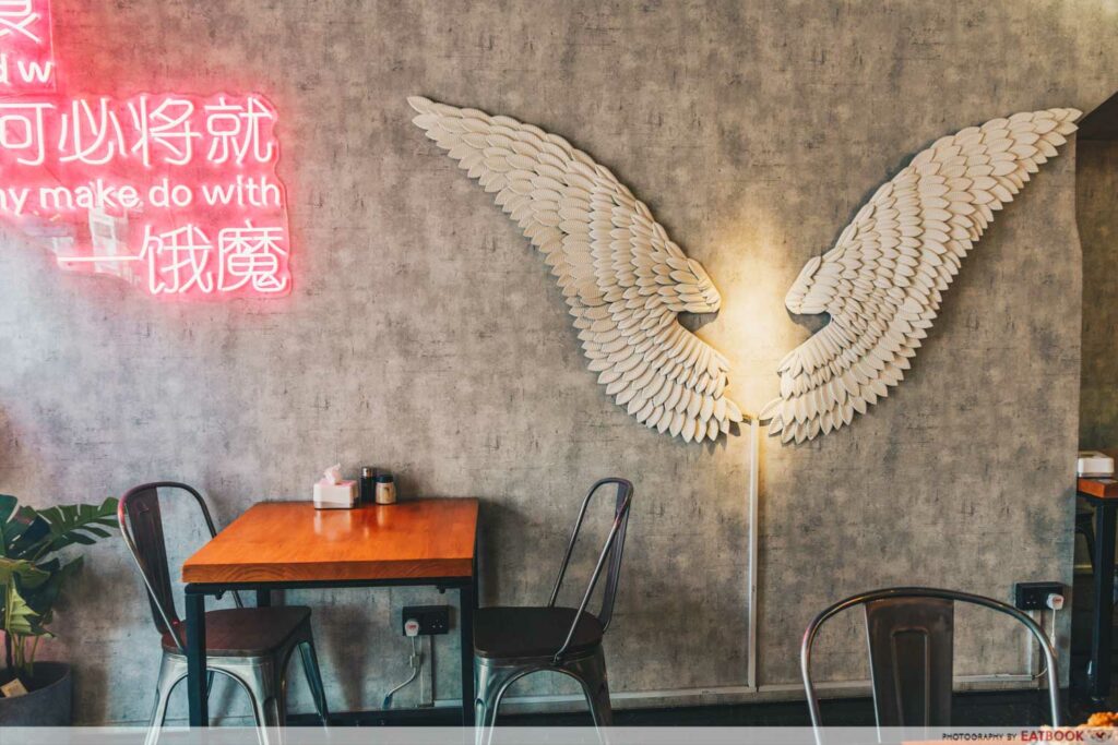 Emo Snacks Review: Taiwanese XXXL Chicken Chop And Abalone Mee Sua At ...