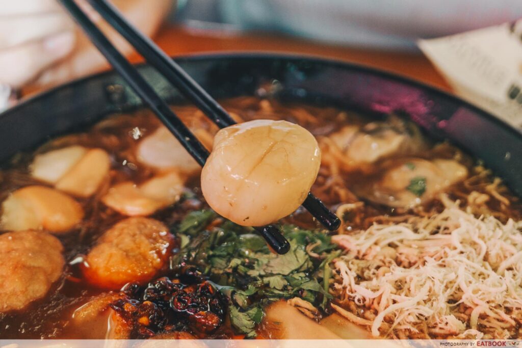 Emo Snacks Review: Taiwanese XXXL Chicken Chop And Abalone Mee Sua At ...