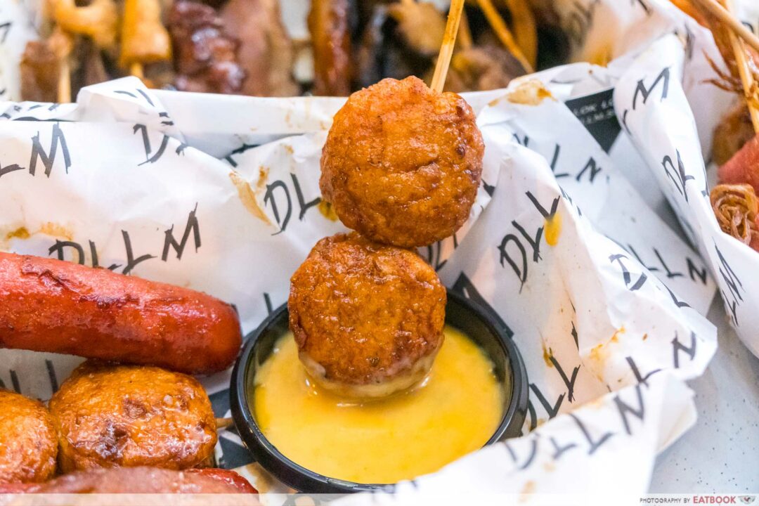 DLLM Lok Lok Review: Lok Lok Stall With $1 Skewers And Salted Egg Sauce ...