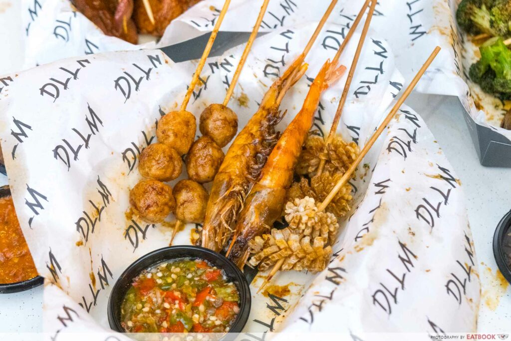 DLLM Lok Lok Review: Lok Lok Stall With $1 Skewers And Salted Egg Sauce ...