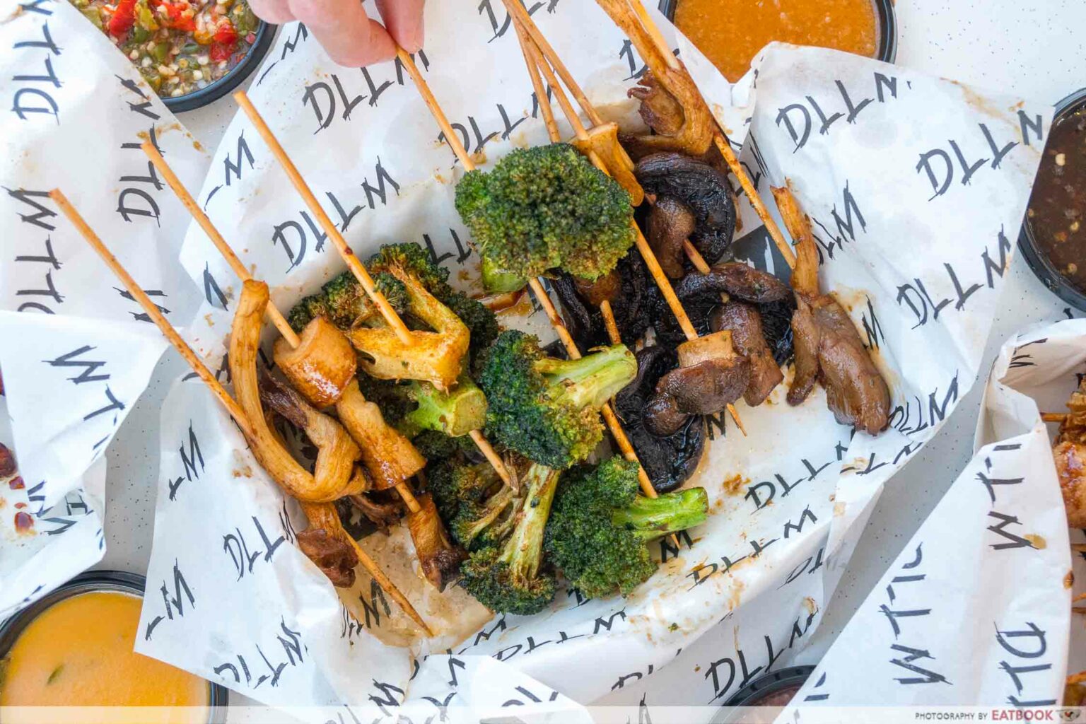 DLLM Lok Lok Review: Lok Lok Stall With $1 Skewers And Salted Egg Sauce ...