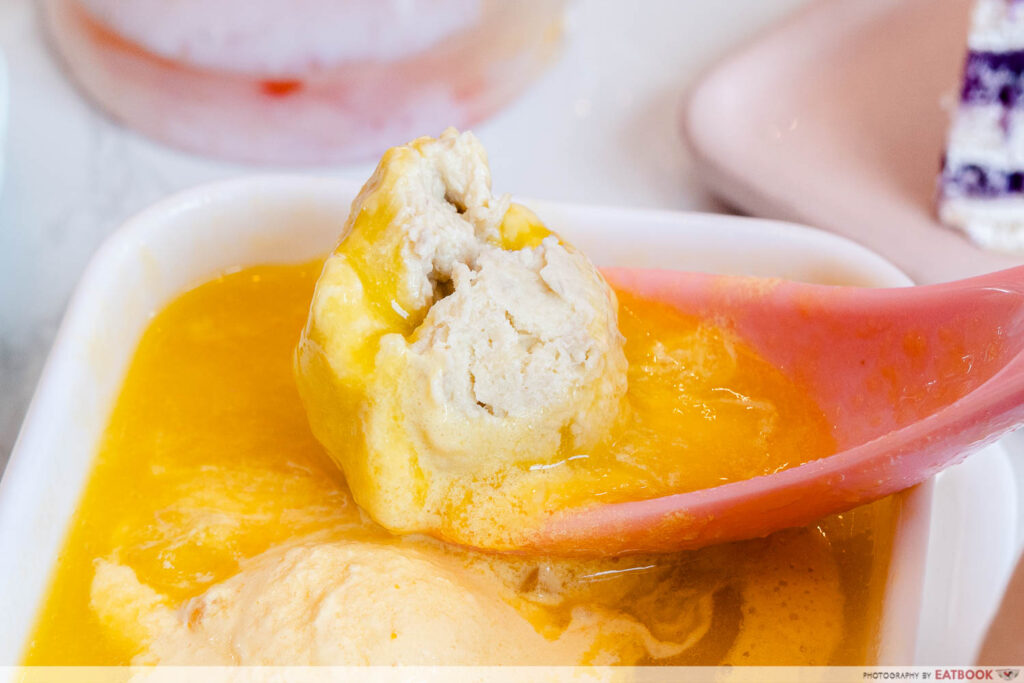 Smile Dessert Review: Pink Cafe With Black Sesame Souffle Pancakes And ...