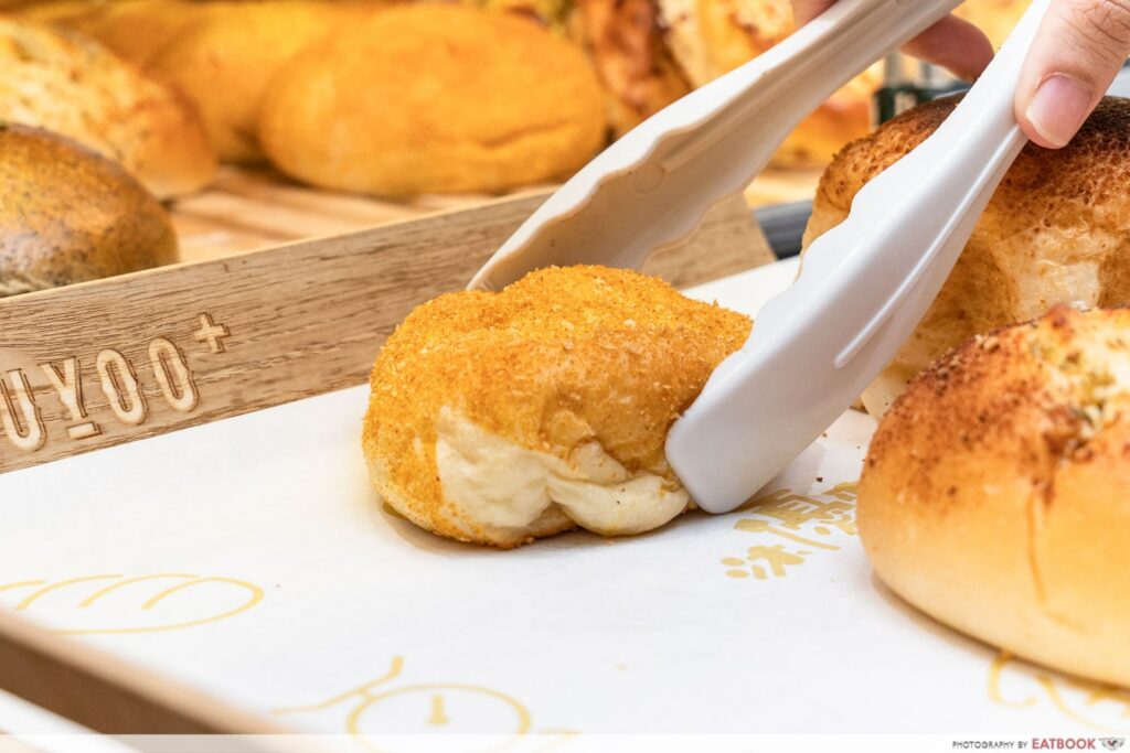 MuYoo Review: Mochi Bread Bakery With Flavours Such As Black Sesame ...