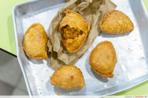 13 Best Curry Puff Stalls In Singapore | Eatbook.sg