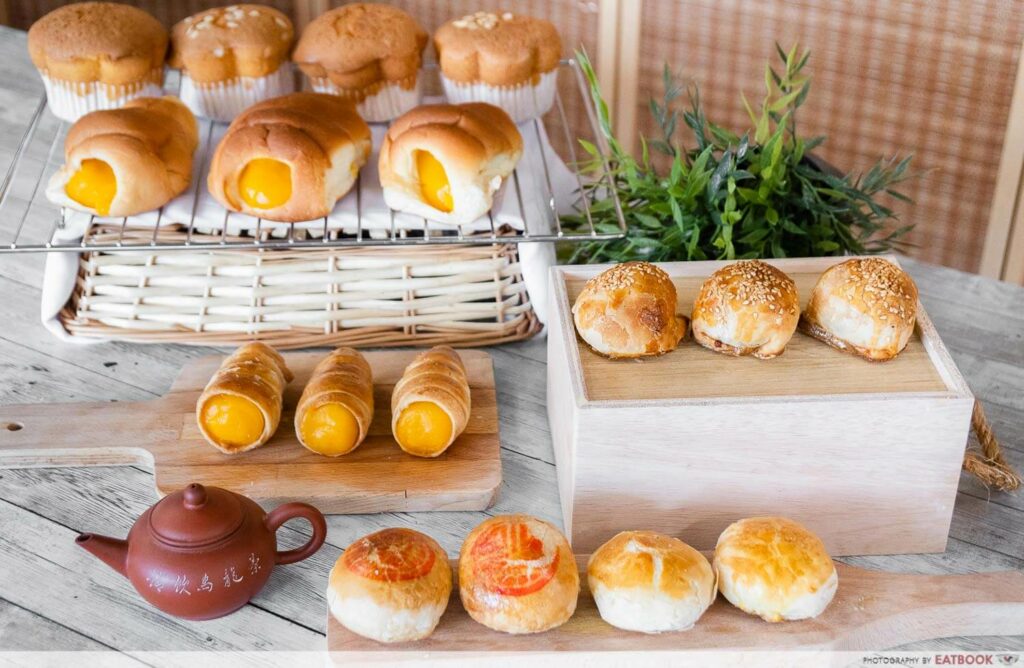 Lau Chong Kee Mini Review: Old-School Bakery In Chinatown | Eatbook.sg