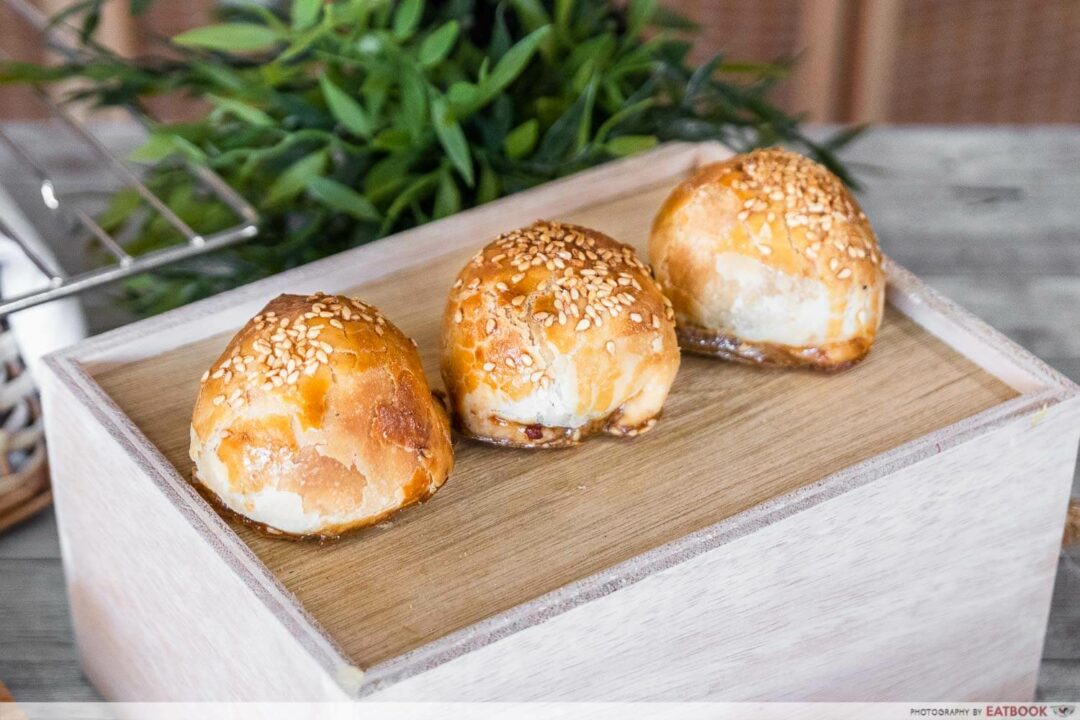 Lau Chong Kee Mini Review: Old-School Bakery In Chinatown | Eatbook.sg