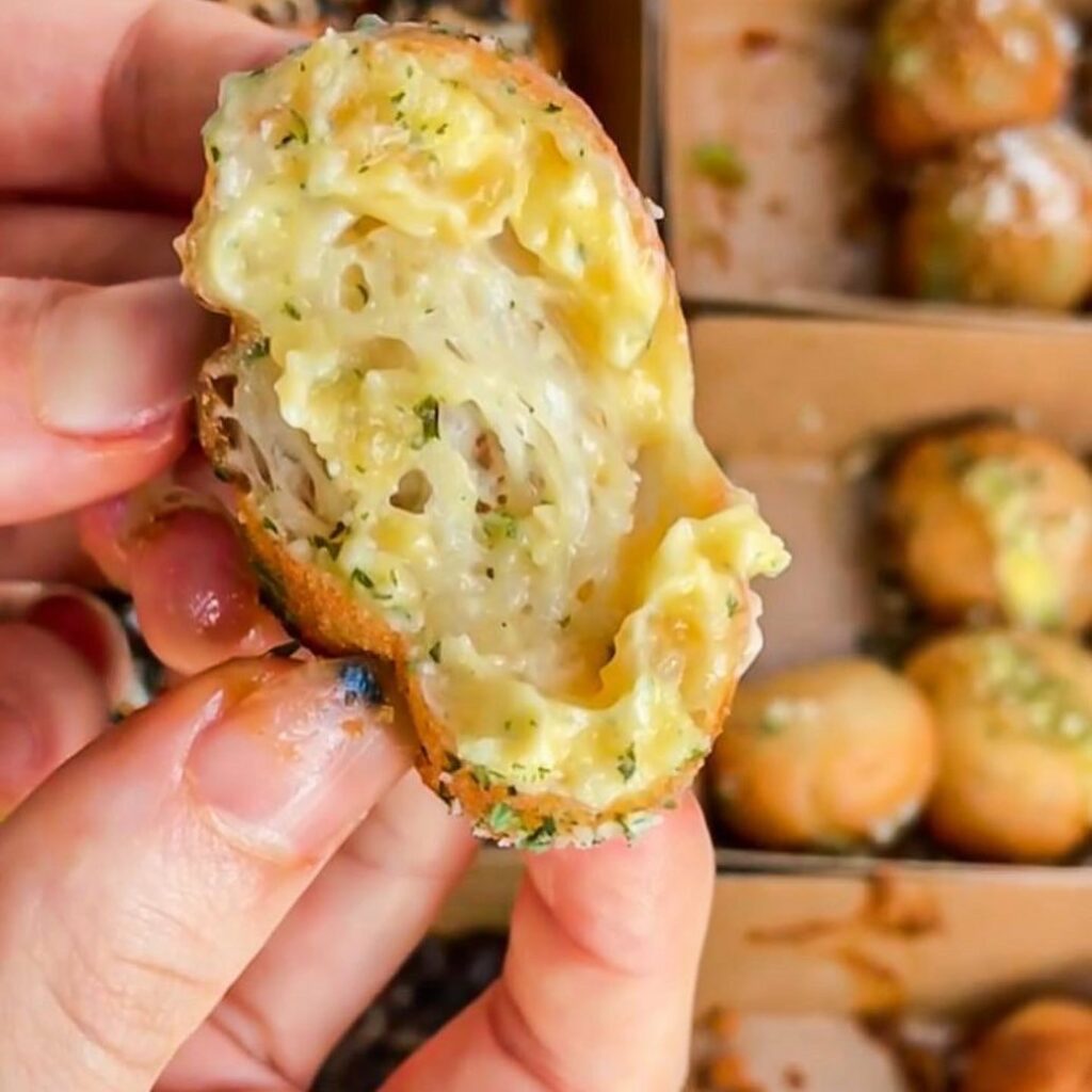 Dochi Dochi: Home-Based Business Sells Mini Mochi Doughnuts | Eatbook.sg