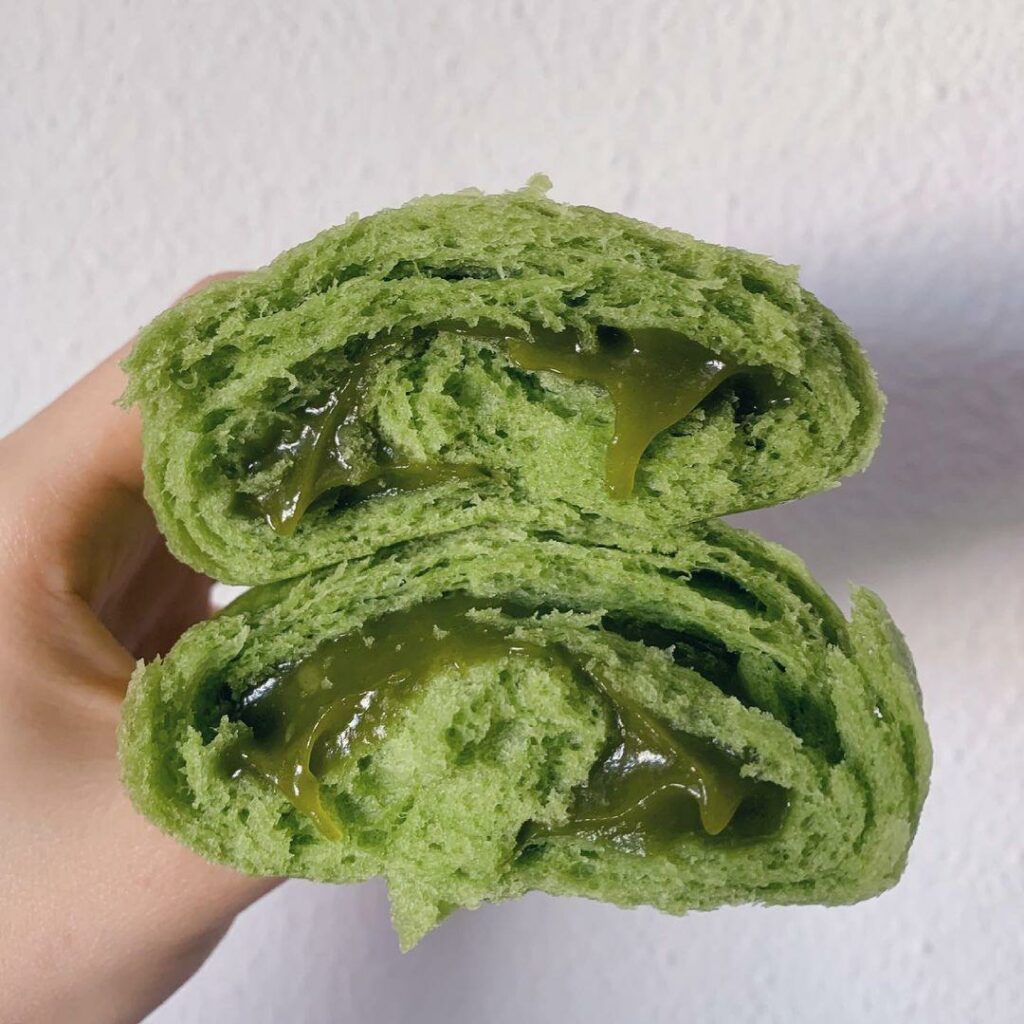 Mamafang: Handmade Mochi Buns With Black Sesame, Matcha Red Bean And ...