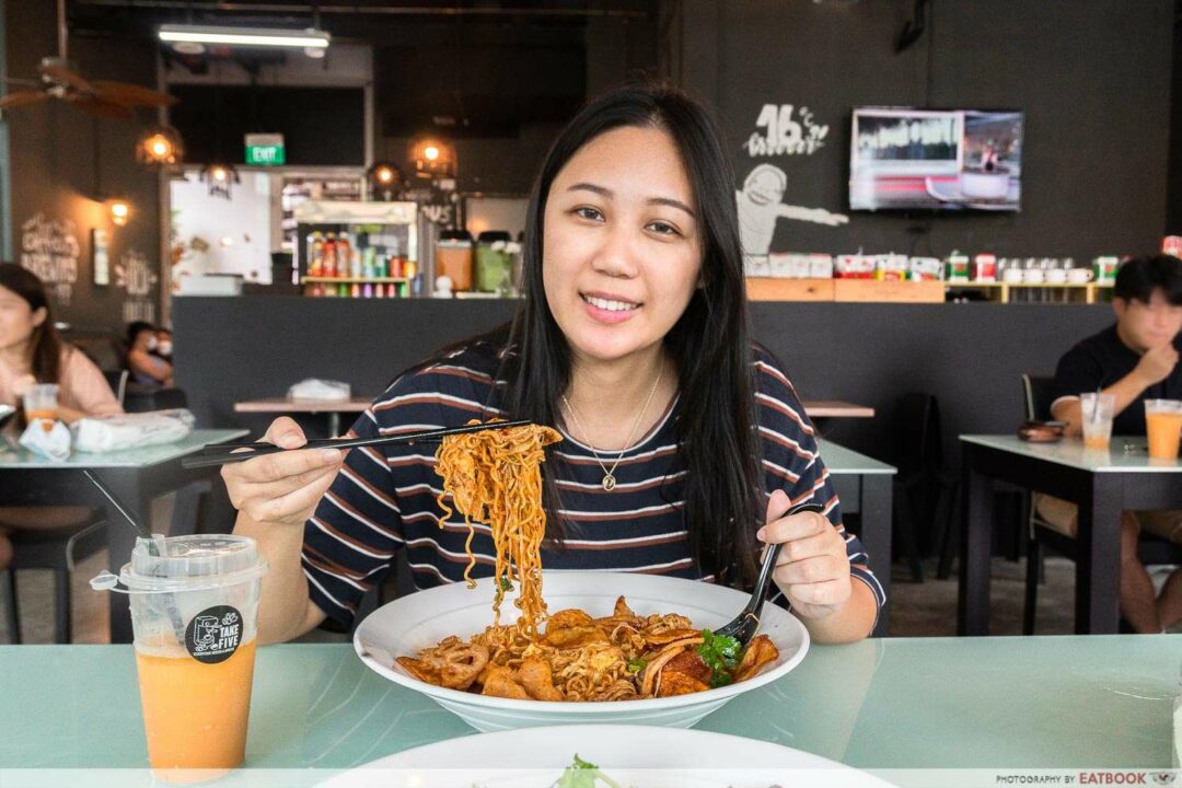 A Hot Hideout Review: Student-Owned Cafe In NTU With Mala Collagen Soup ...