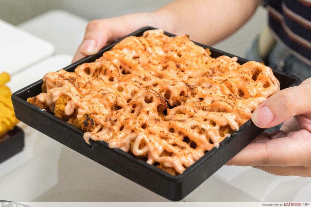 Big Big Fries Review: Popular Chomp Chomp Stall Opens Cafe With XXL ...