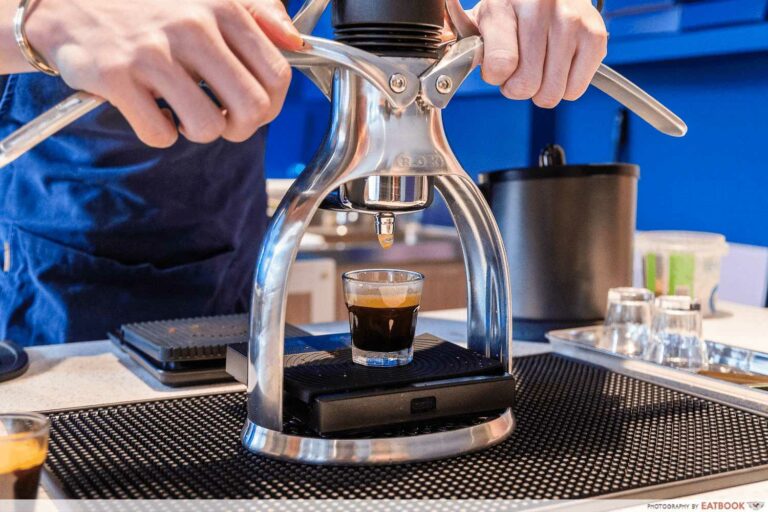 Whiskdom Review: IG-Famous Bakery Opens At Clarke Quay With Lava ...