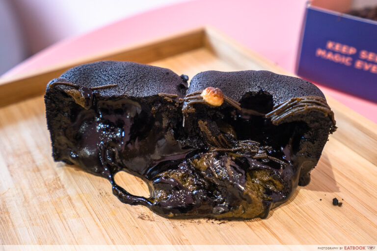 Whiskdom Review: Loaded Bagelwiches, Lava Cookies And More At IG-Famous ...