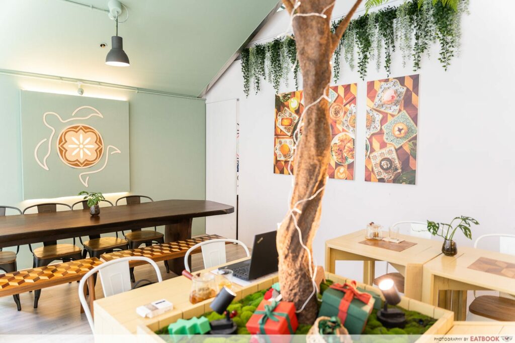 Ambling Turtle Review: New Cafe With Nonya Curry Chicken Croissant ...