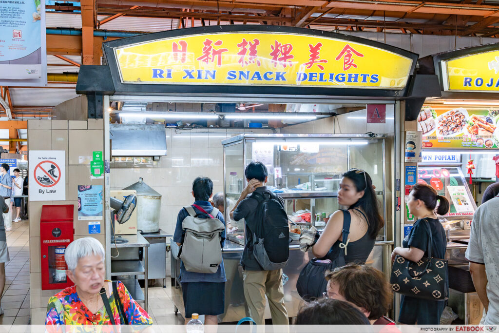 Top In Asia | Get $1 Handmade Ang Ku Kueh By 73-Year-Old Uncle In Maxwell