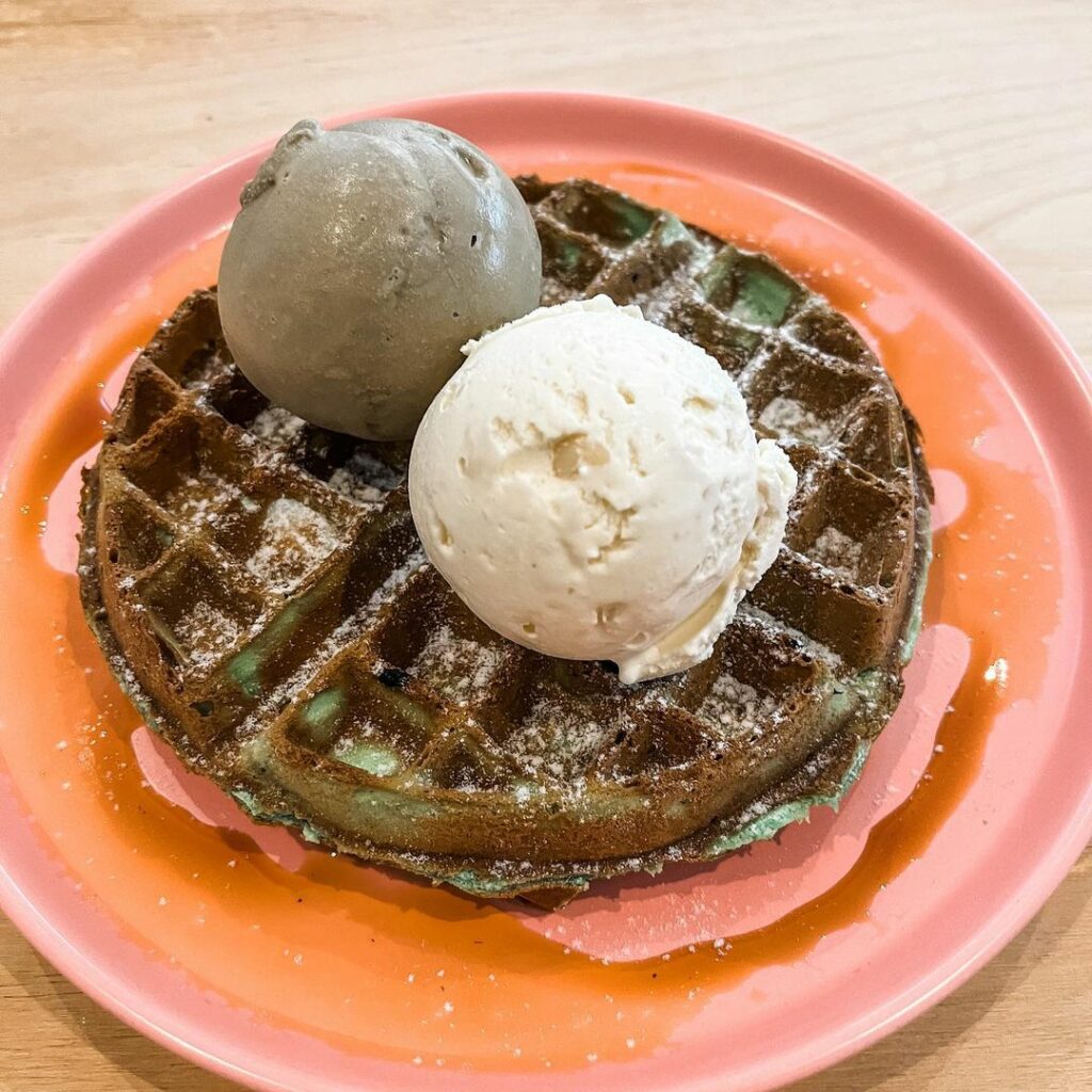 30 Best Ice Cream and Waffles Cafes In Singapore | Eatbook.sg