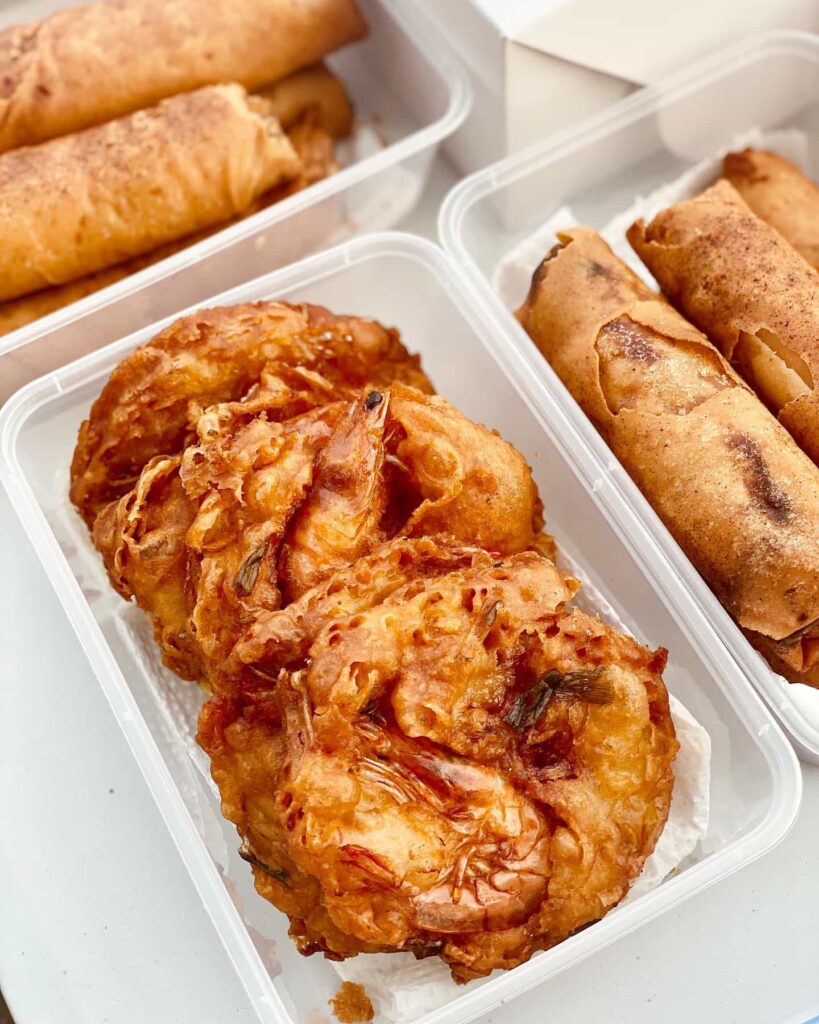 Fashion Designer Turned Home-Based Hawker Sells Crispy Hei Piah