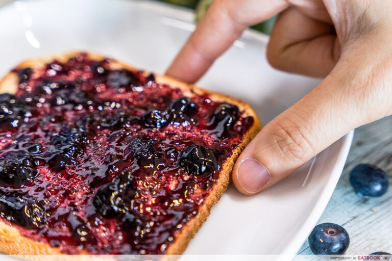 Harvest Field's Fruit Spread Has Real Fruit Chunks And No Added Sugar ...