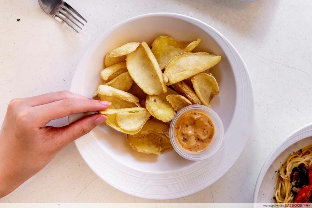 Five Dragons Western And Grill Review: Mala Chicken Wings and Mala Mayo ...