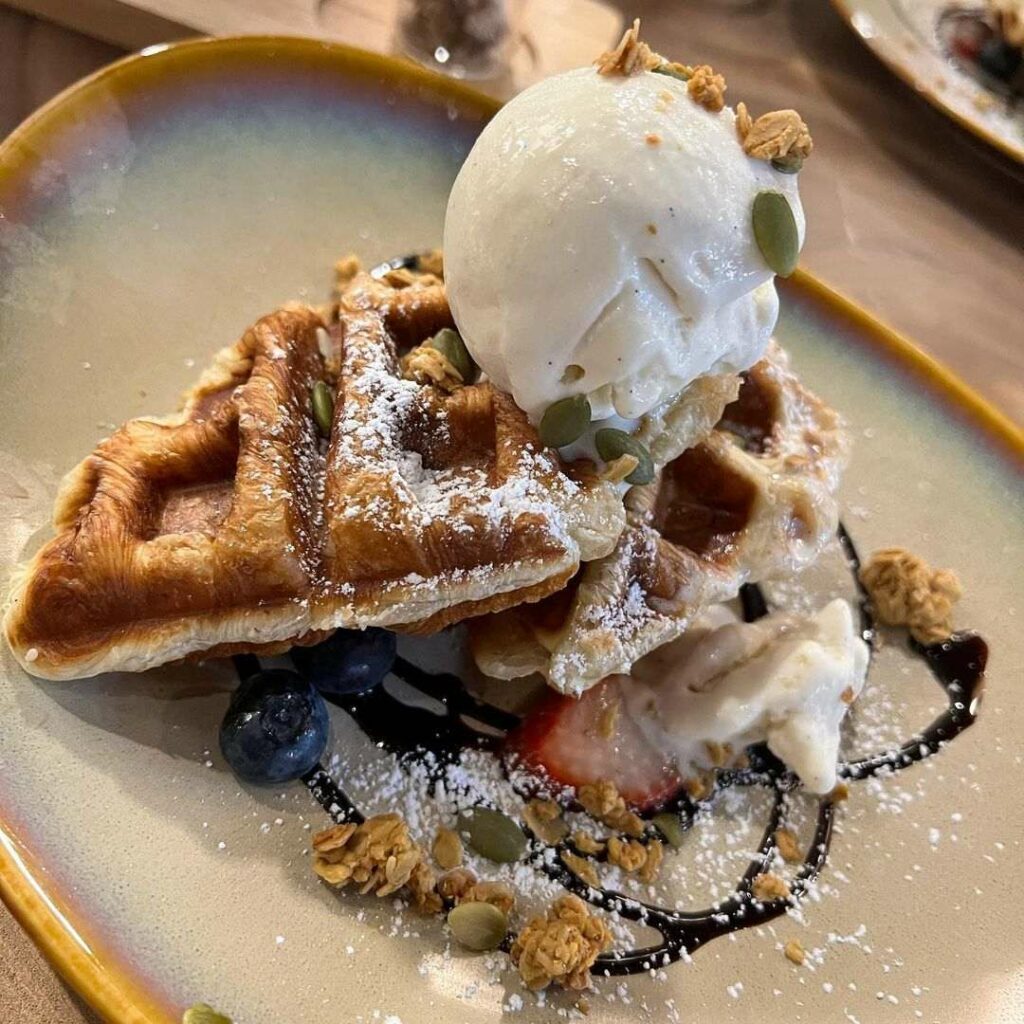 7 Unique Buffets You Must Try In Singapore, Including Durian, High Tea ...