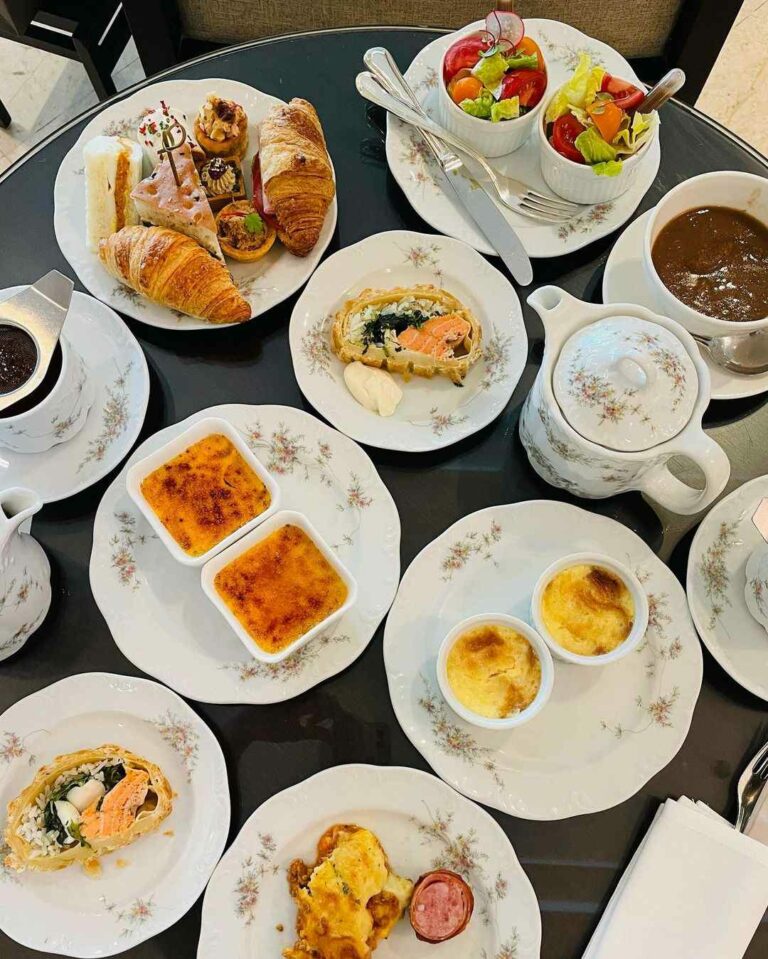 7 Unique Buffets You Must Try In Singapore, Including Durian, High Tea ...