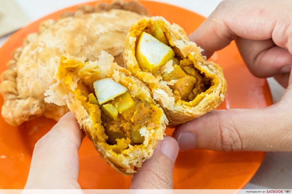Fang Handmade Curry Puff Review: Salted Egg Lava, Char Siew Puffs And ...