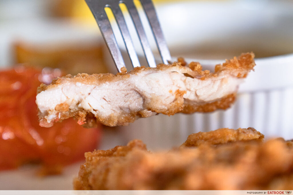 Restoran Hua Mui: XL Hainanese Chicken Chop In JB | Eatbook.sg