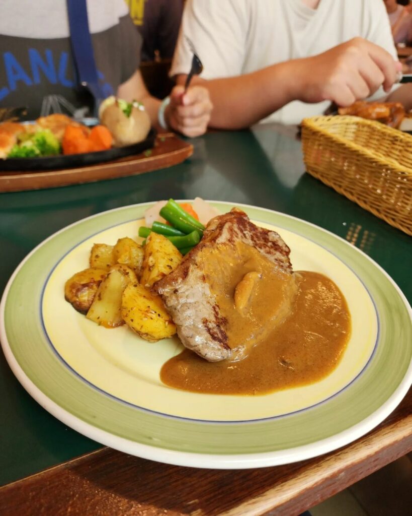 10 Toa Payoh Cafes To Visit After Collecting BTO Keys at HDB Hub ...