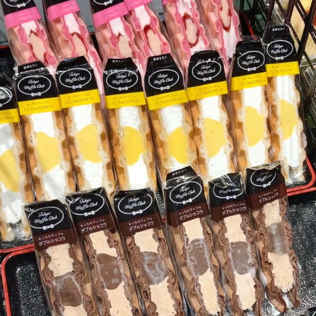 Don Don Donki Has New Strawberry Cream Cheese Mochi Sandwiches | Eatbook.sg