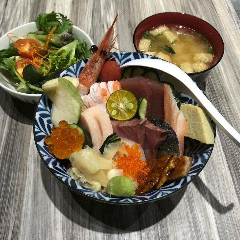 Aperia Mall Food Guide: 10 Places For Famous Beef Noodles, $5 Udon And ...