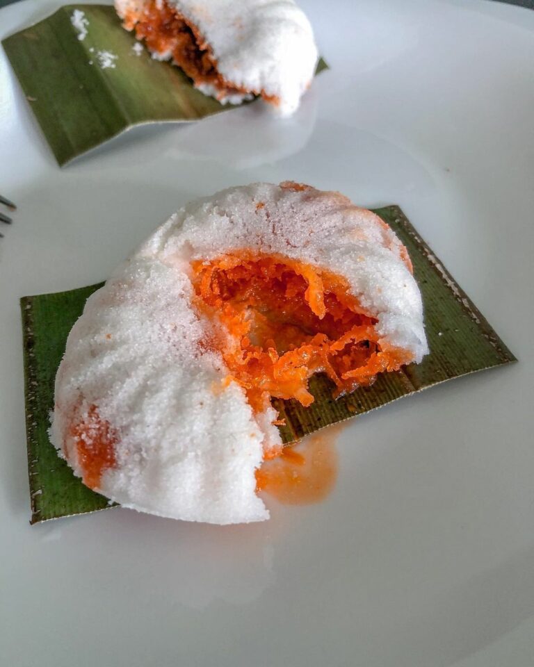 Kia Xiang Du Du Nyonya Kueh: $0.50 Tutu Kueh By Family-Run Hawker Stall ...