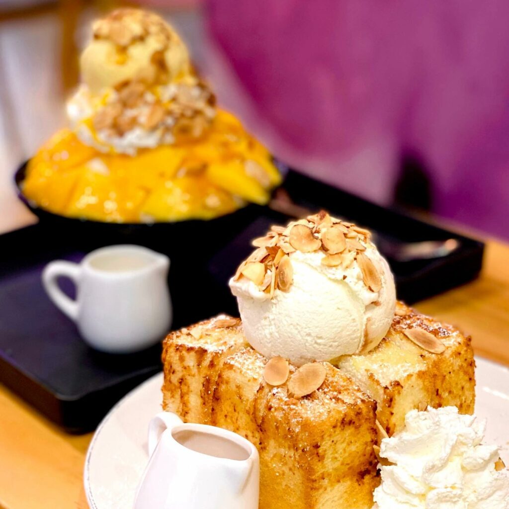 JCube Food Guide: 10 Places for Mochi Waffles, Tteokbokki Buffet And ...