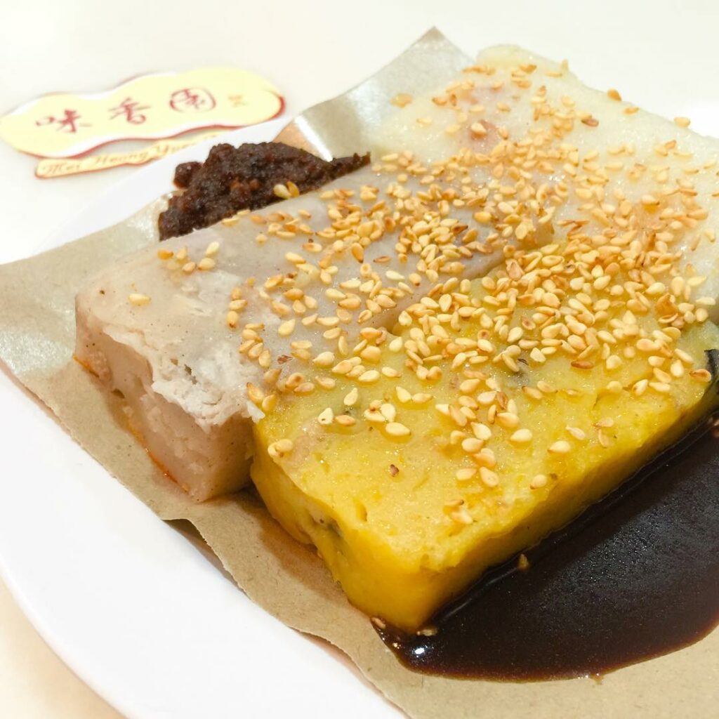 Mei Heong Yuen Dessert: Traditional Desserts With Famous Almond Paste ...