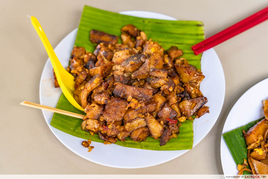 Abun Cha Kue Serves Black Carrot Cake Fried With Kway Teow In Batam ...