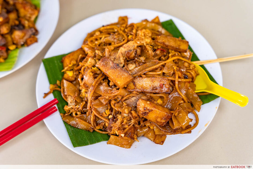 Abun Cha Kue Serves Black Carrot Cake Fried With Kway Teow In Batam ...