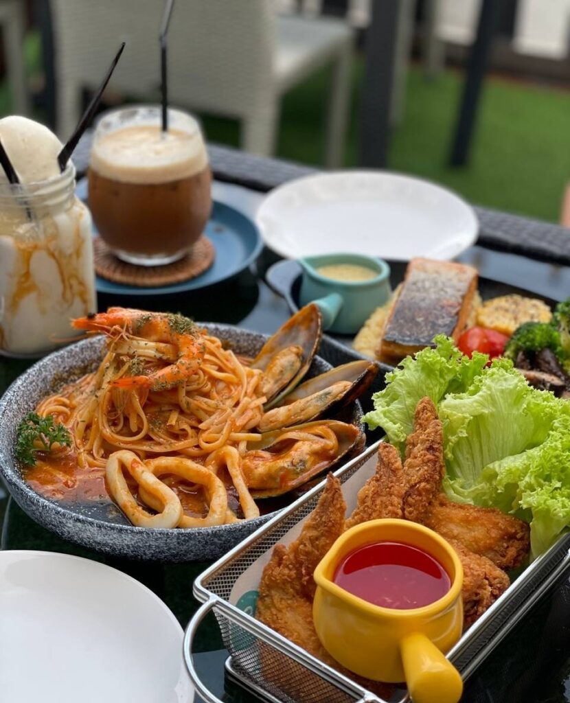 15 Best Halal Cafes In Singapore | Eatbook.sg