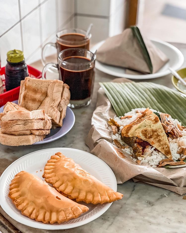 Heap Seng Leong: Old-School Butter Kopi And Charcoal-Grilled Kaya Toast ...