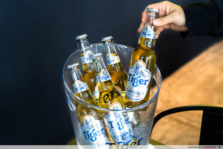 Stickies Bar Has $1 Beers And $10 Bucket Deals | Eatbook.sg
