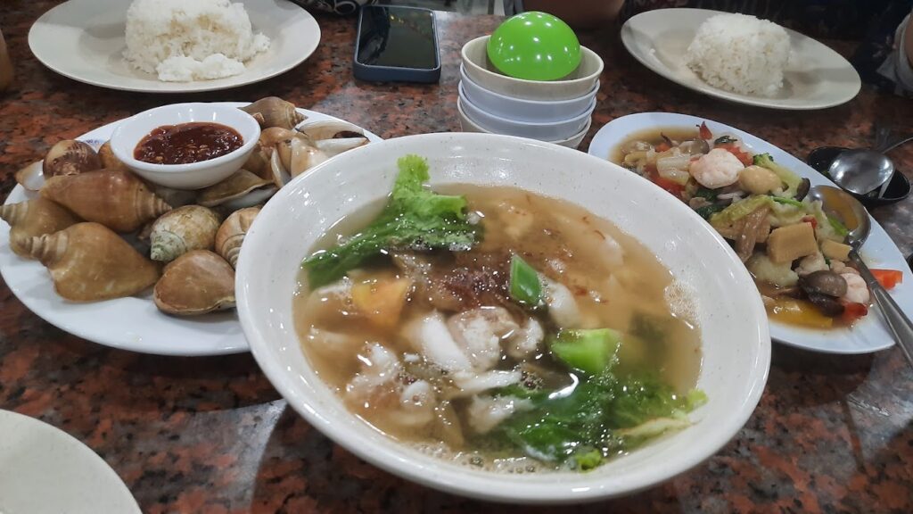 Top In Asia | Batam Food Guide: 20 Best Places For Cheap Seafood, Layer ...