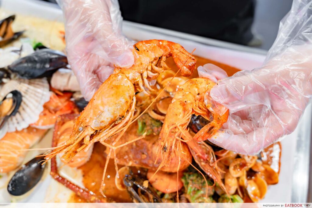 Bucketta Review: $39.90++ Seafood Bucket Buffet At Downtown East ...