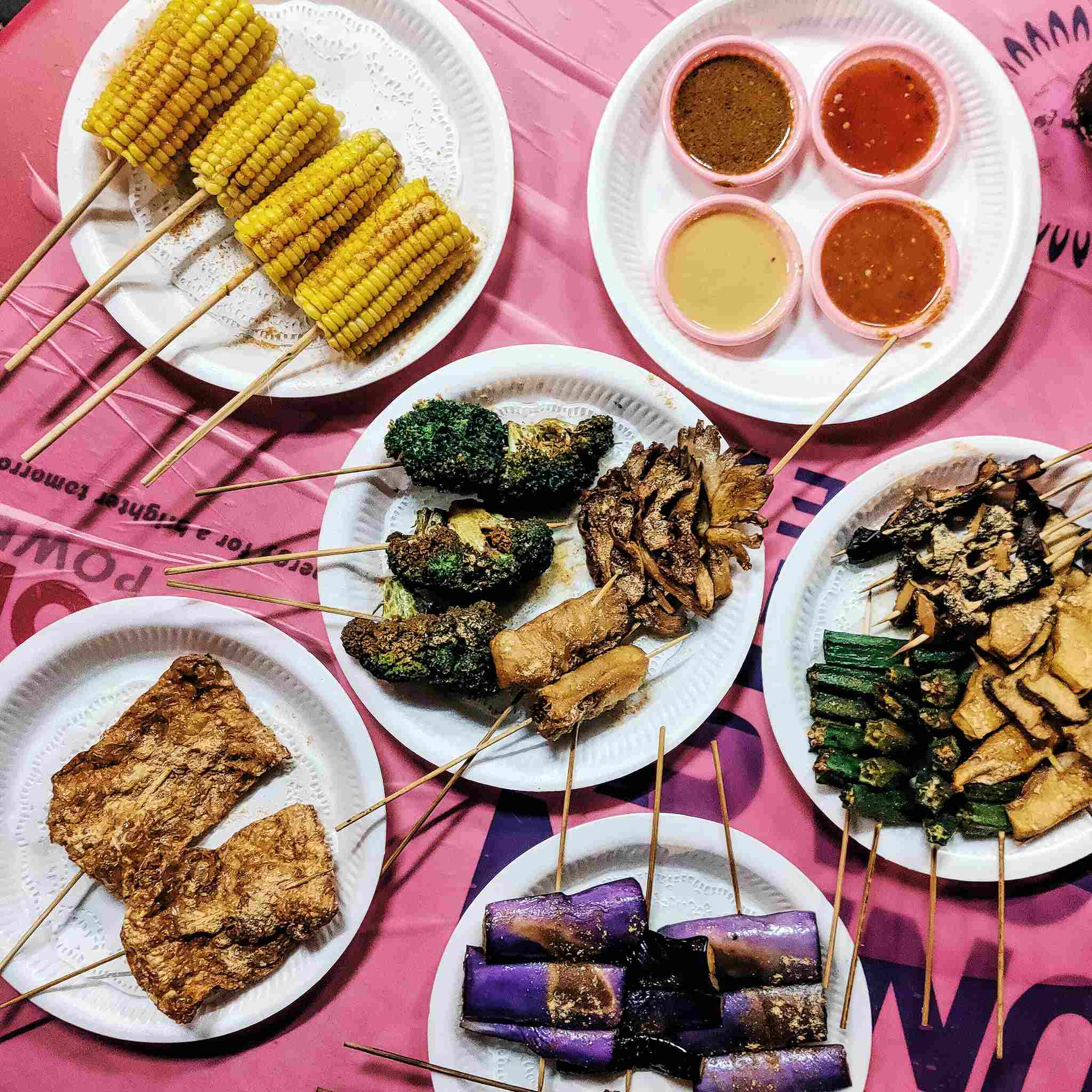 Dai Lou Has $0.50 Lok Lok In Punggol Till 2AM Daily | Eatbook.sg