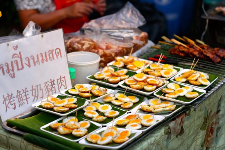 Chatuchak Singapore Night Market Food Guide: 9 Must-Try Snacks | Eatbook.sg