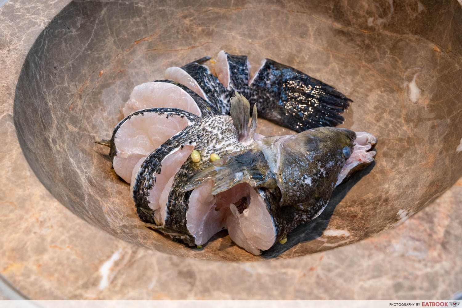 YUN NANS Stonepot Fish Review: Pressure-Steamed Live Fish And Hotpot In ...